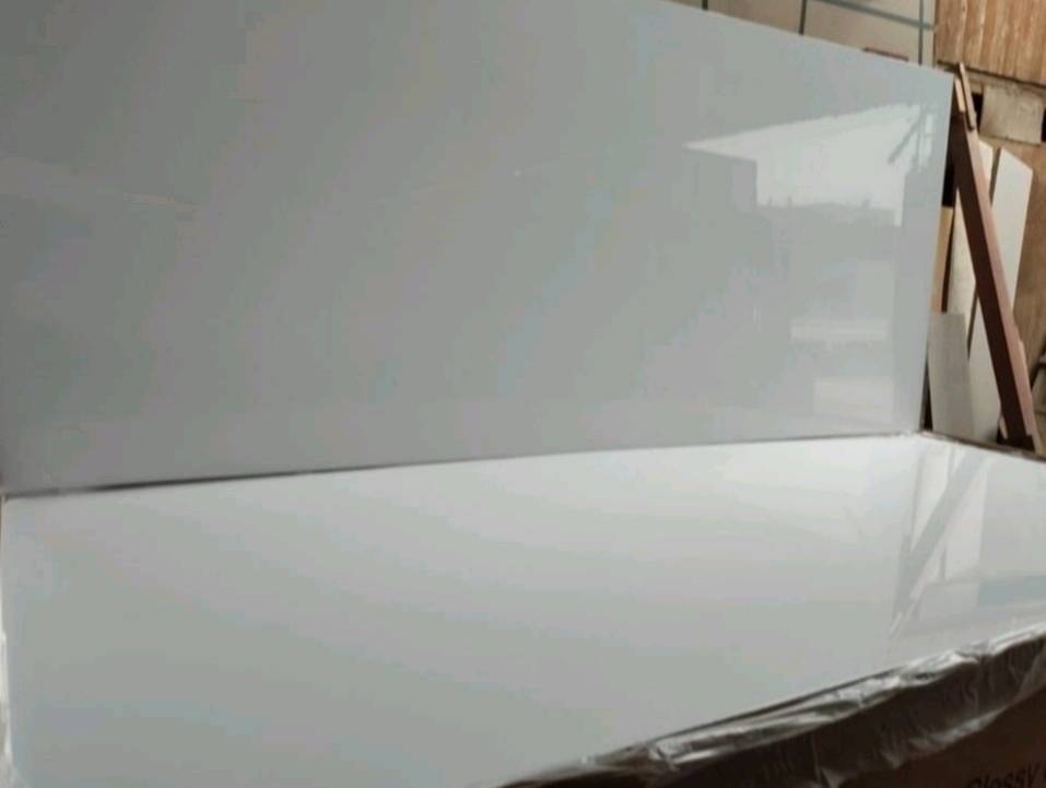 Melamina Alto Brillo Blanco en Lima