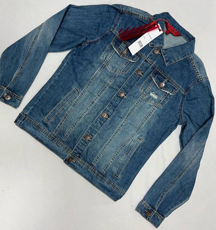 Chequeta hombre en Caracas