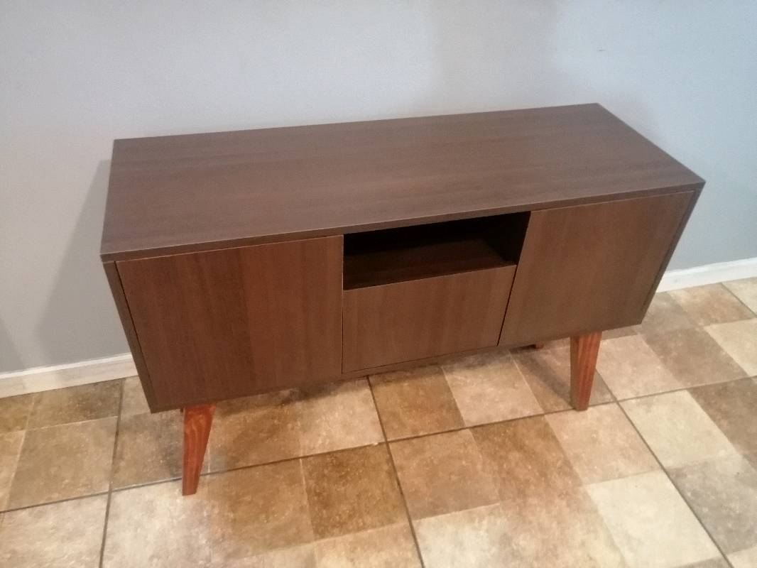 Rack TV modelo vintage en El Bosque