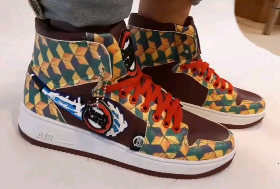 Tenis Tomioka-Demon slayer en Toluca de Lerdo