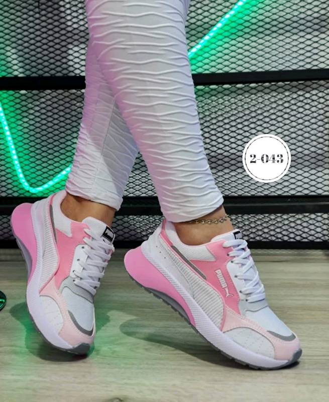 Puma de dama en Panamá