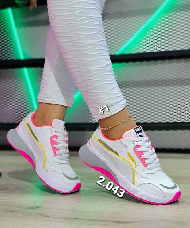 Puma de dama en Panamá