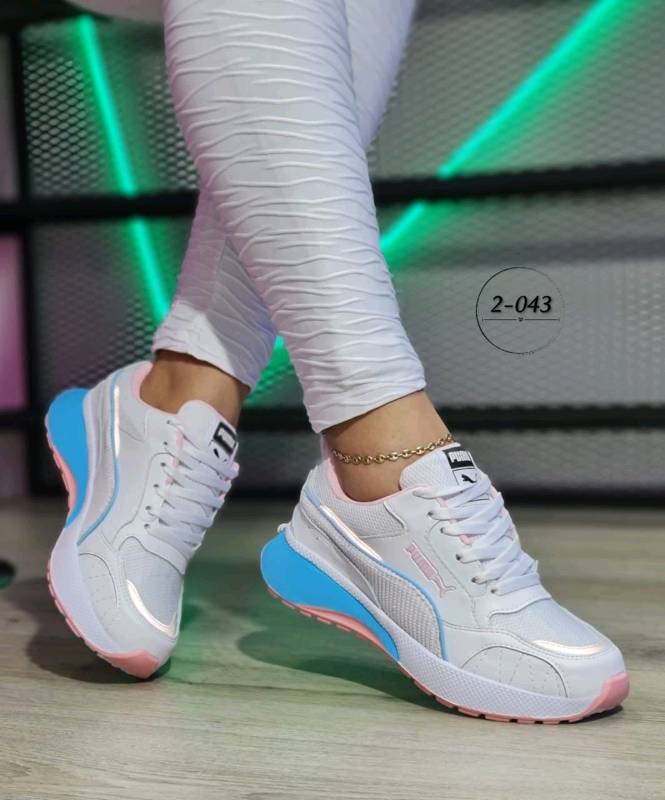 Puma de dama en Panamá