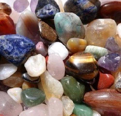 Piedras cuarzo varios colores en Cajamarca