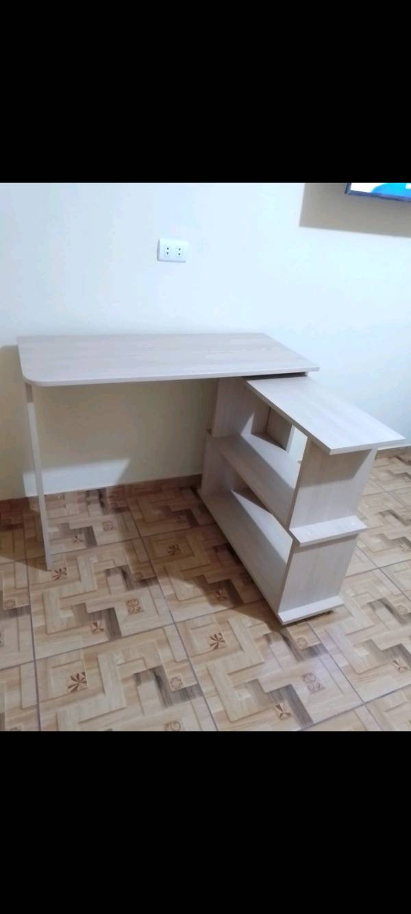 Escritorio desarmable en Lima