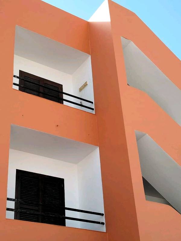 Resane en muros, aplicación de pintura en Campeche