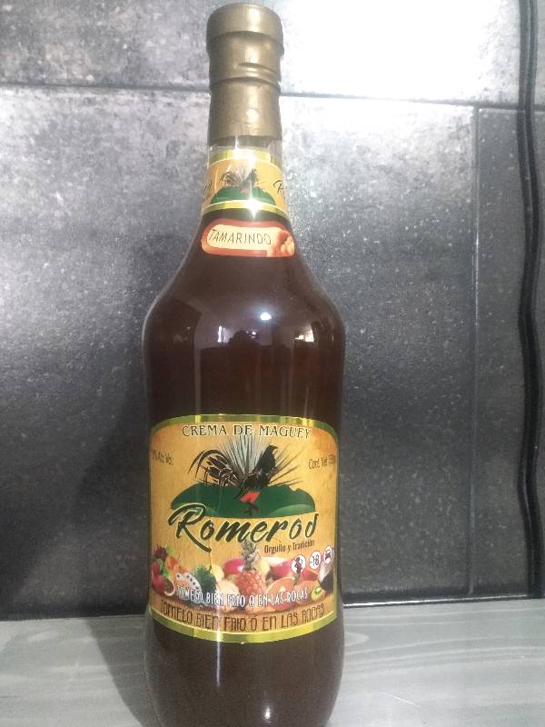 Licor de tamarindo (Mezcal) en Xochimilco