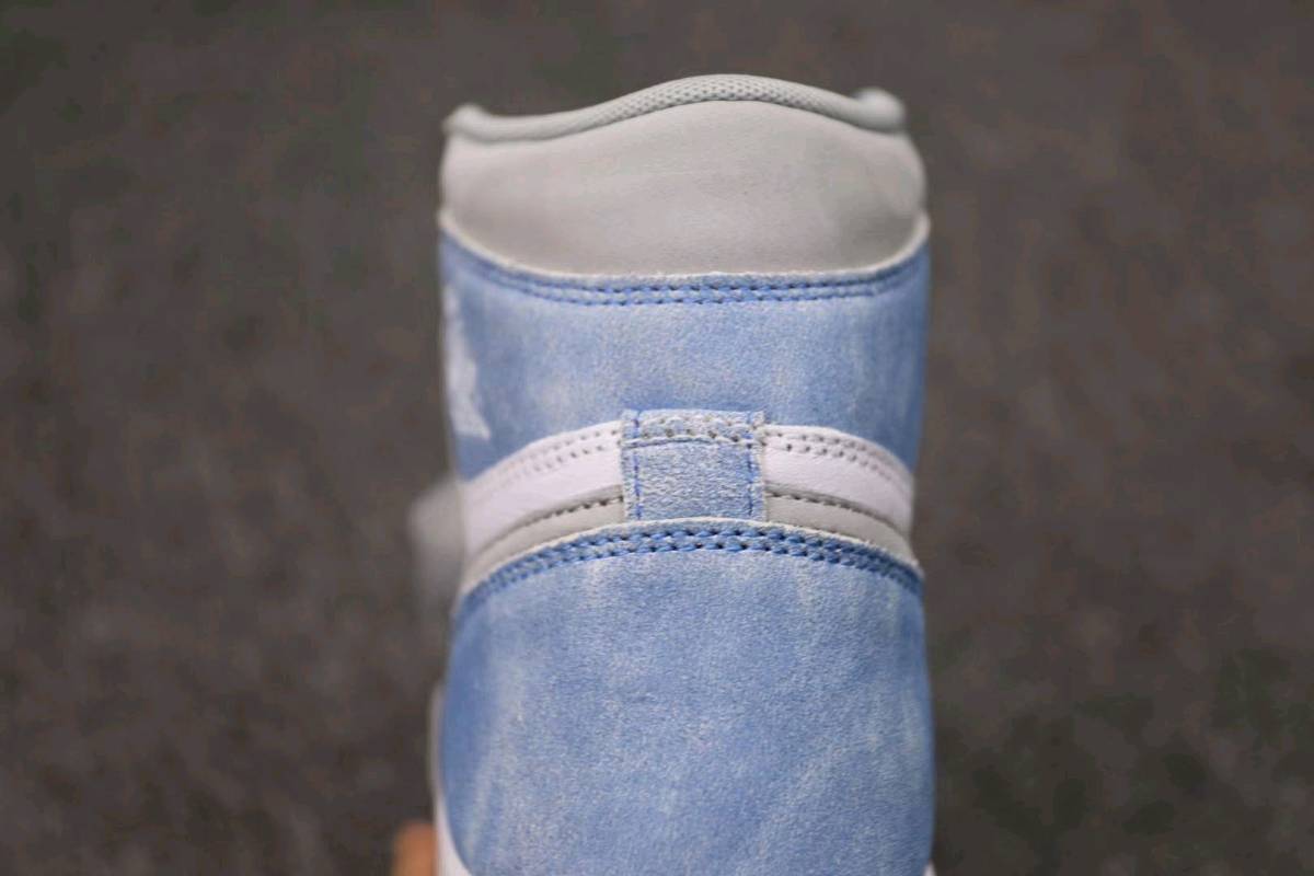 Jordan 1 Retro High OG Hyper Royale en Miami