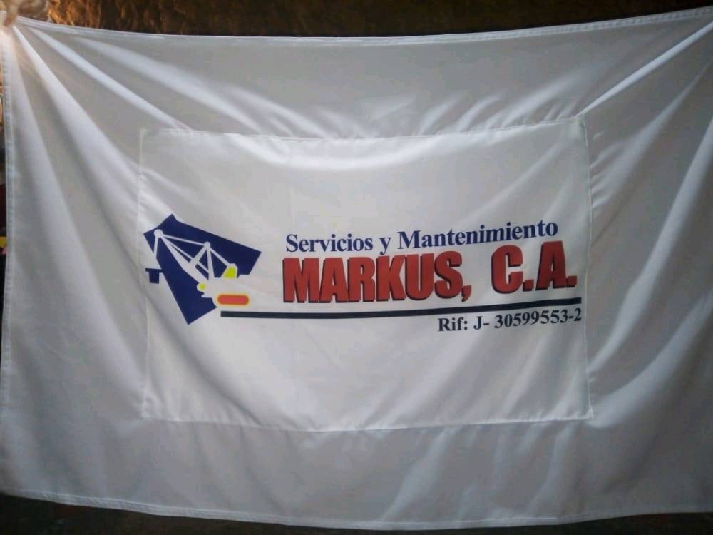 Banderas con logotipo en Valencia