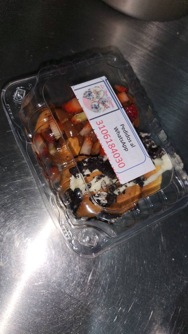 Cajita de 6 mini donas con dos salsas y dos toppings en Medellín