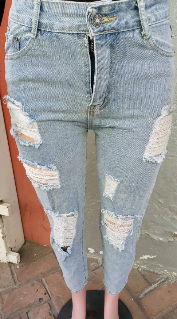 pantalones Mon jeans todos los sizes en Santiago de los Caballeros