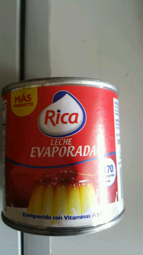 Leche evaporada rica pequeña en Santo Domingo