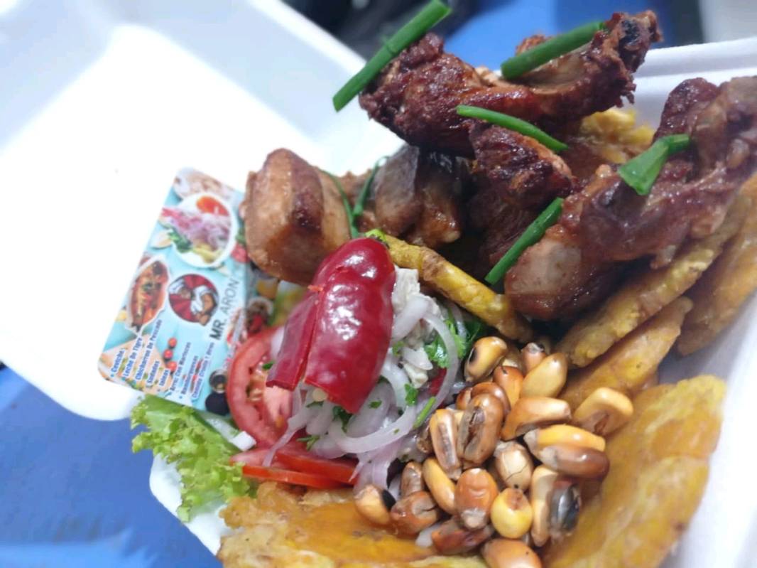 Mr aron delivery todo sullana hasta las 4 am en Lima