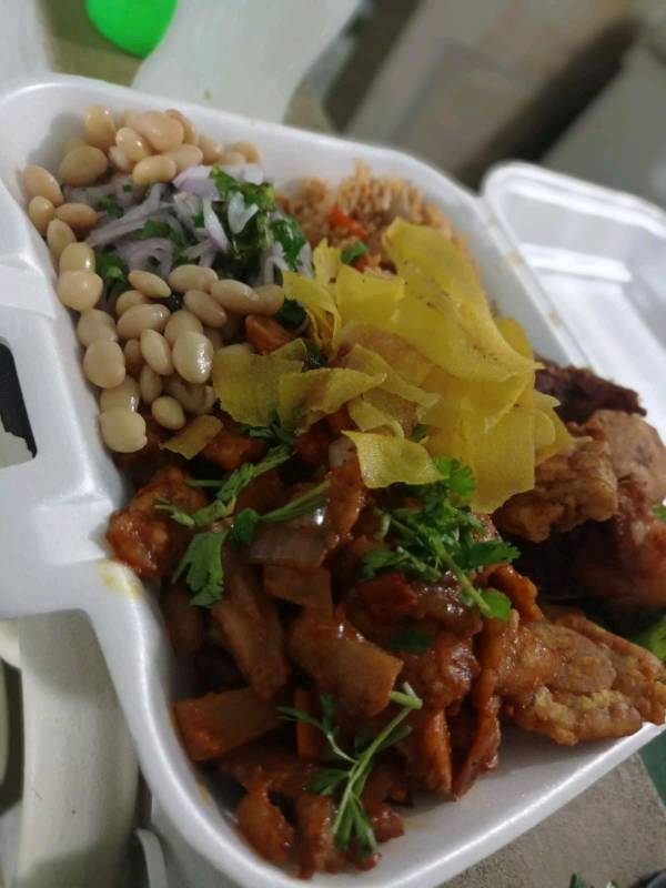 Mr aron delivery todo sullana hasta las 4 am en Lima