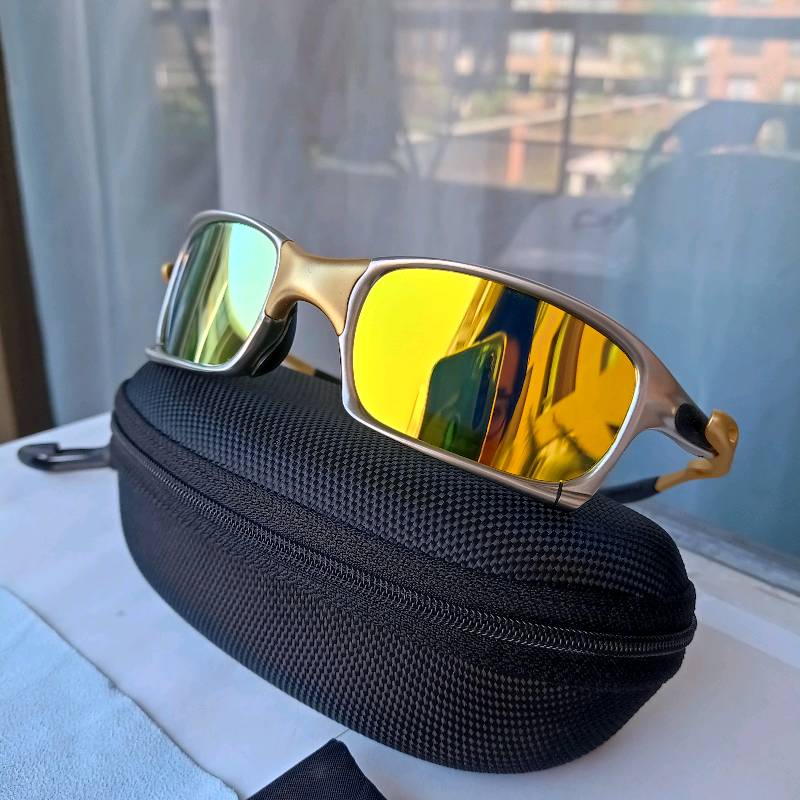 Metálicos tipo Juliet Square, 40mm de alto. Polarizados en Zumpango del Rio