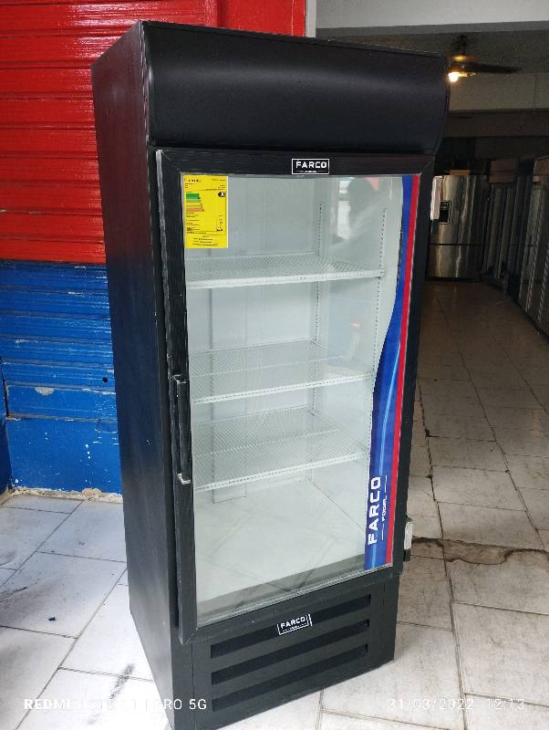 Refrigerador Exhibidor FARCO de 18 pies en Santo Domingo