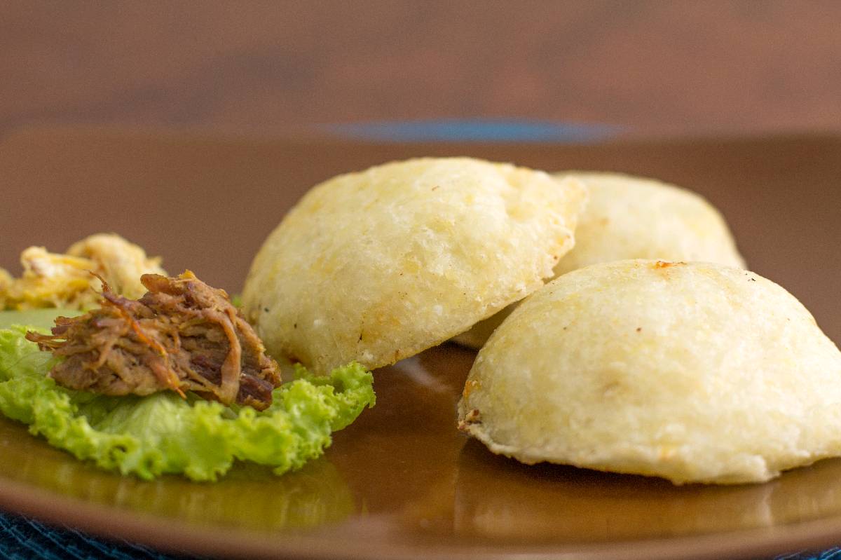 Arepa con todo coctel x10 en Cali