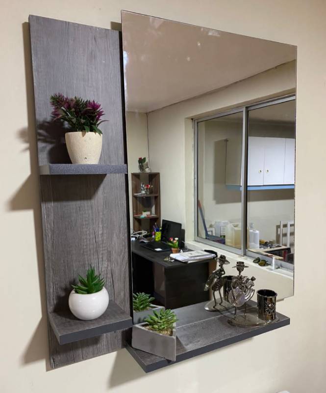 Espejo con Repisas Ideal para su Baño o Living. en Santiago