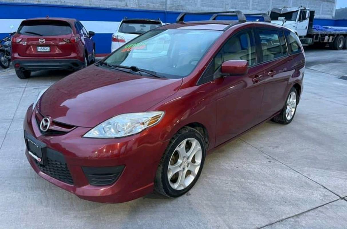 Mazda 5 modelo 2010 en Ciudad de Guatemala
