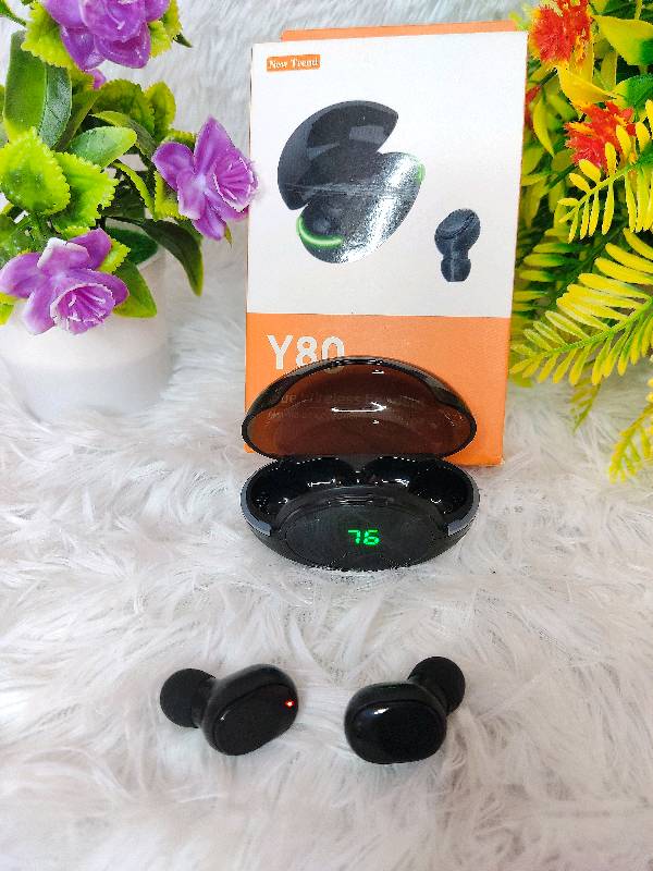 Audífonos inalámbricos Y80 en Quevedo