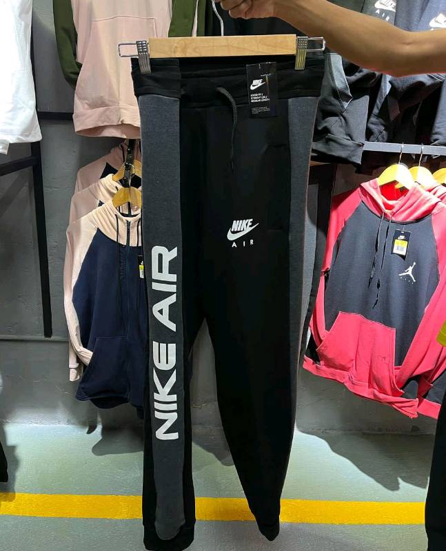 Monos de Caballero Nike en Caracas
