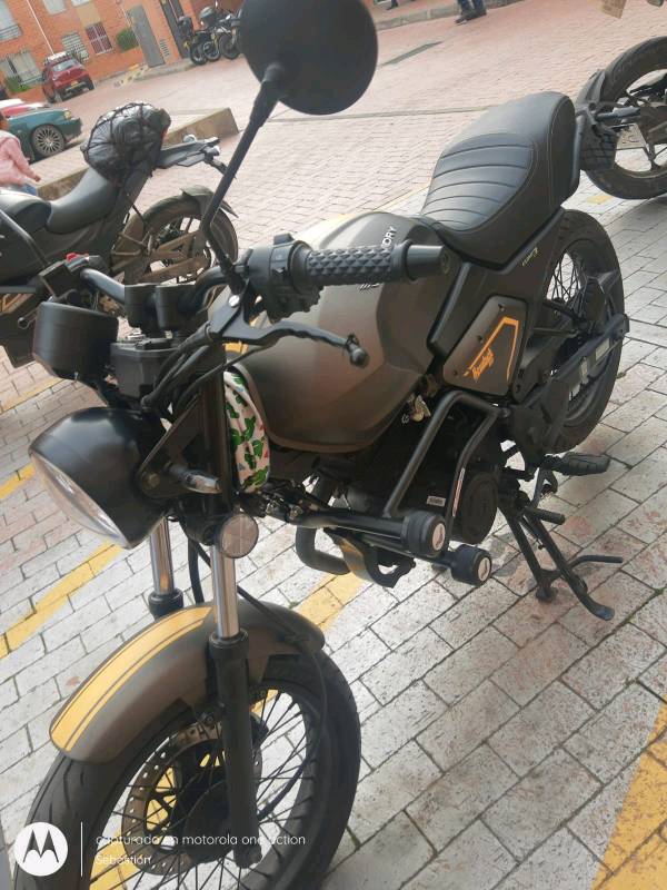 Defensa bomber 150 en Bogotá