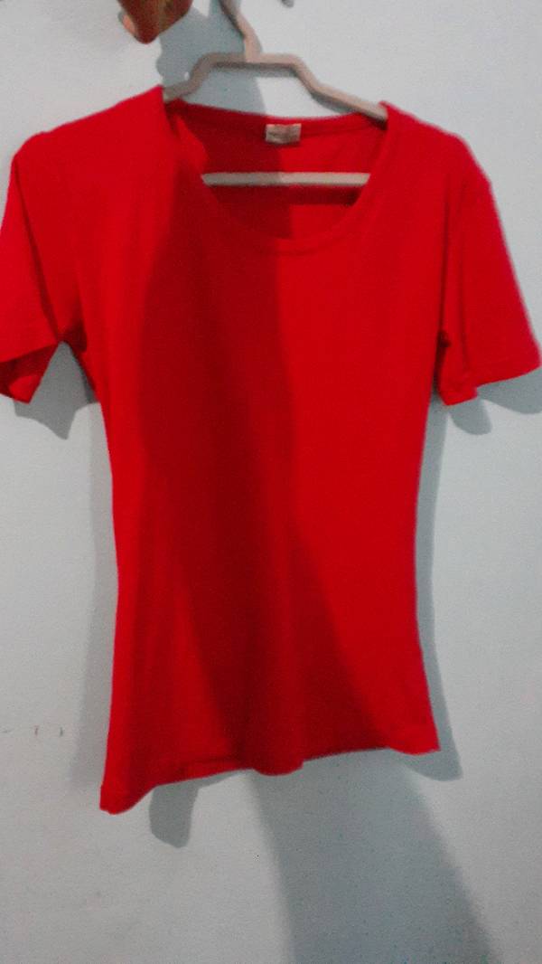 Poloché engomado mujer en San Cristobal