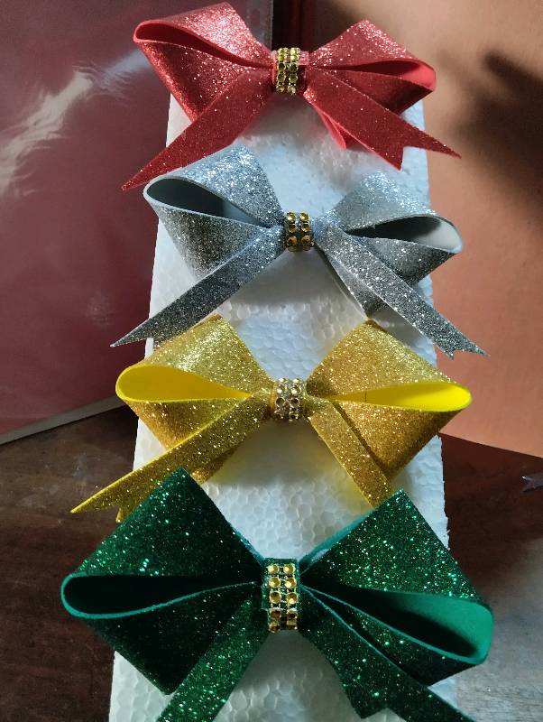 Lazos en foami escarchafo 3 por 1$ en Valencia