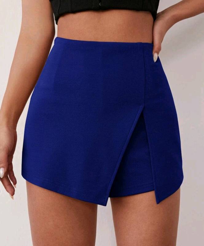 Falda short azul rey en Caracas
