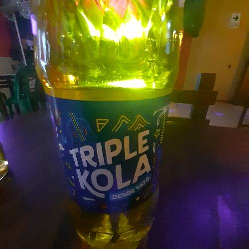 Gaseosa triple cola en Talara